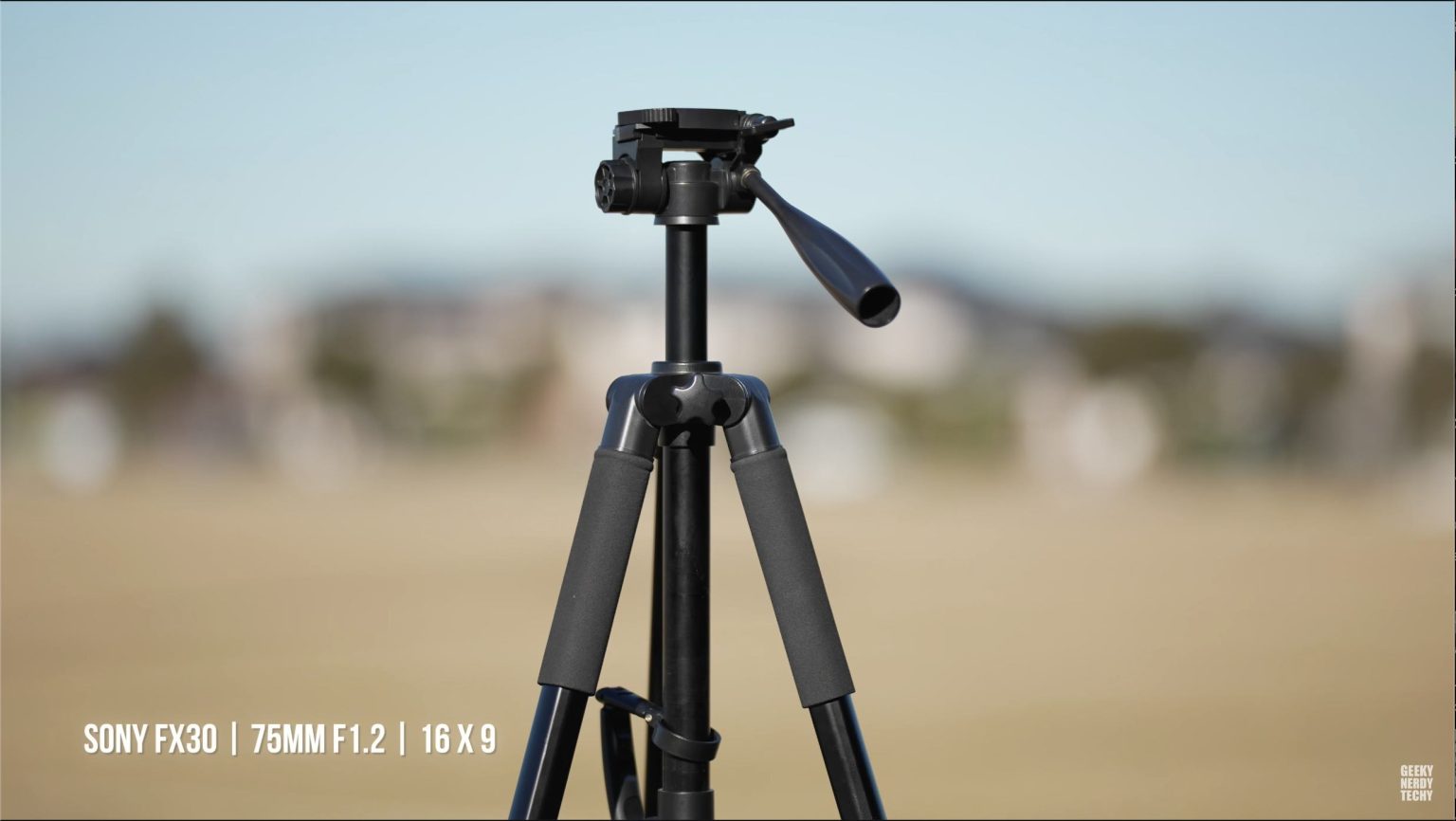 Sirui Sniper Lenses 16mm F1.2 & 75mm F1.2 Prime Lenses - Geeky Nerdy Techy